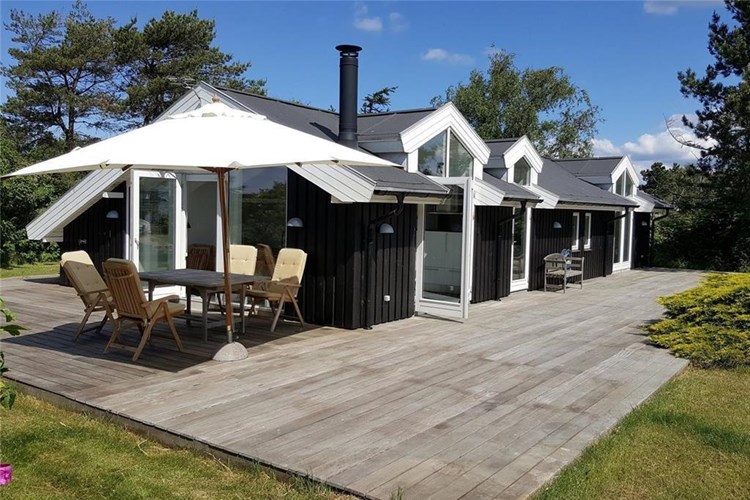 Leje af privat sommerhus Omø - Vælg mellem 2 sommerhuse - Feline Holidays
