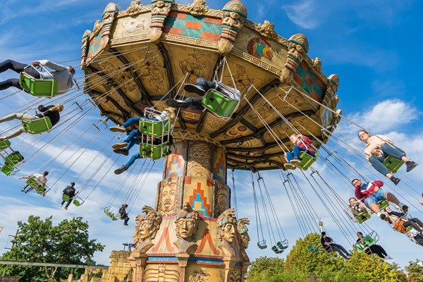 Guide: Værd at vide om Heide Park - Vælg mellem 70 sommerhuse - Feline ...